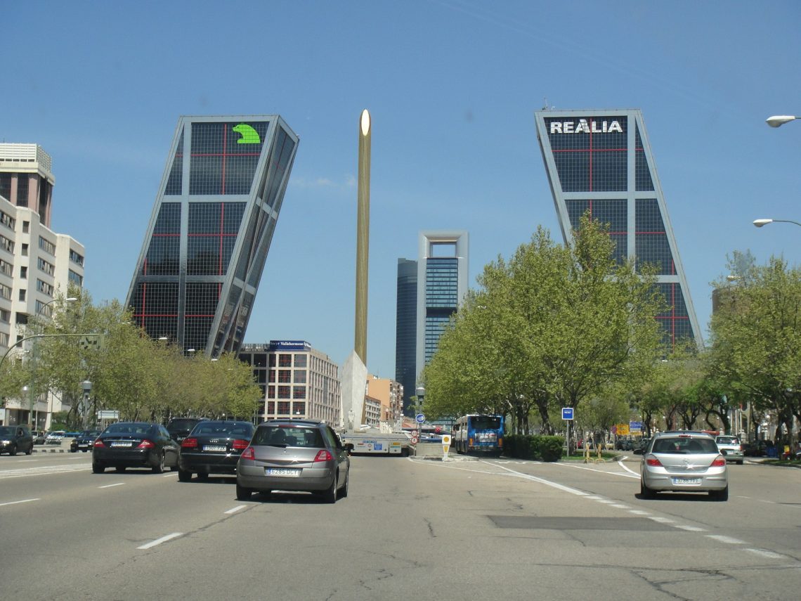 Las torres KIO, la puerta de Madrid hacia Europa | ShMadrid